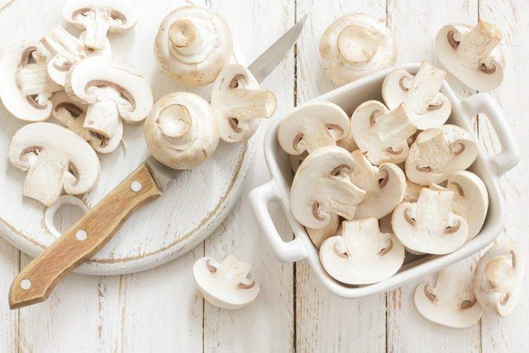 Petti di pollo al marsala con funghi - RicettaSprint.it