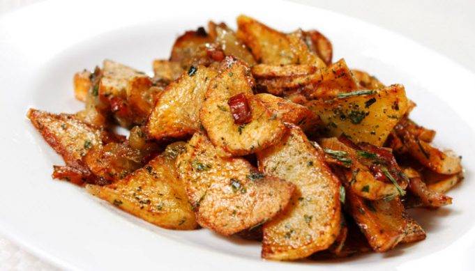 Ricetta Patate Chips al forno con erbe aromatiche, un contorno appetitoso
