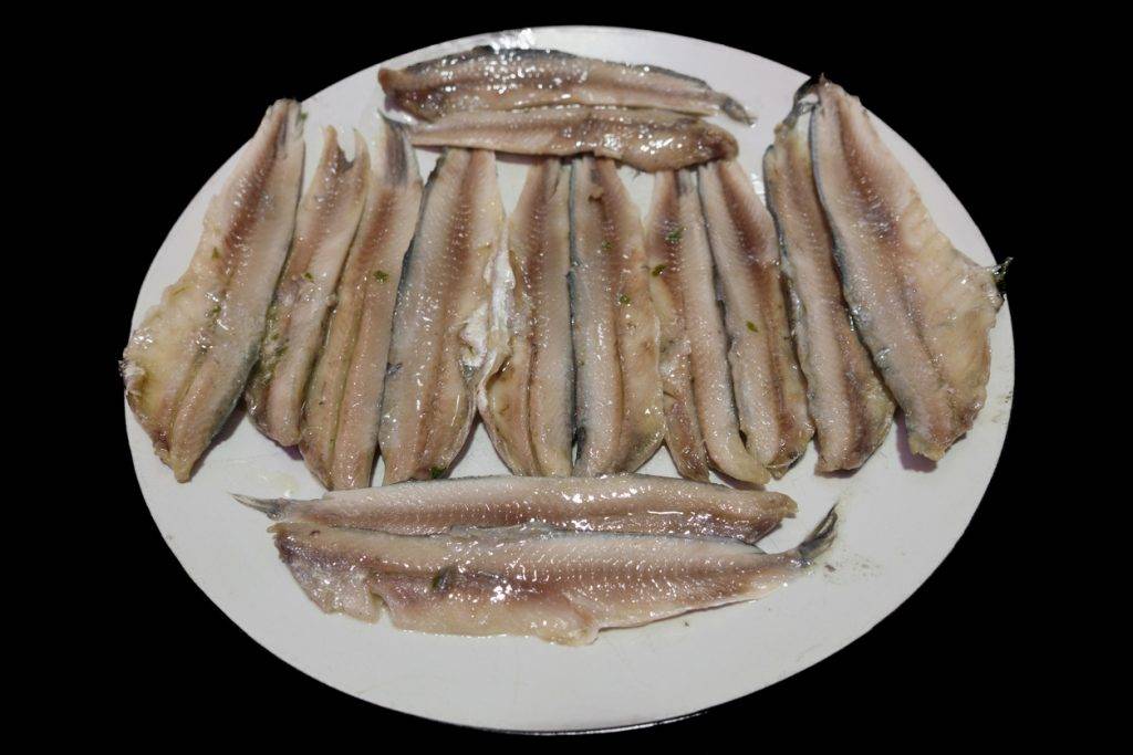 Acciughe marinate, per un antipasto gustoso a base di pesce
