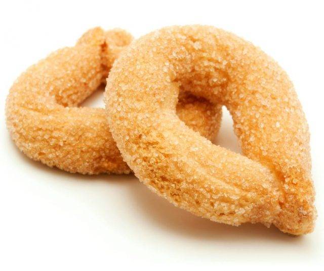 Torcetti al burro, dalla tradizione regionale un dolce friabile e delicato