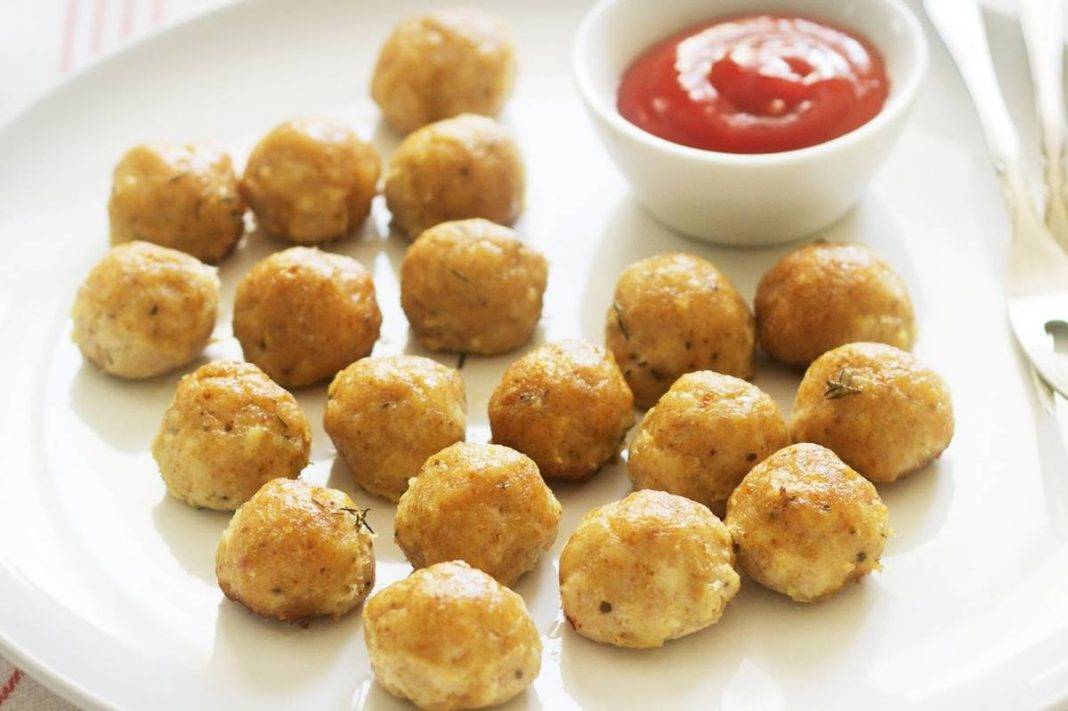 Polpette di maiale al cartoccio: morbide e profumate per una cena deliziosa