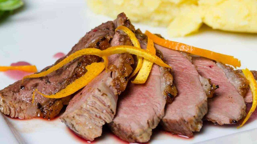 Anatra all'arancia | un secondo piatto tipico della Francia