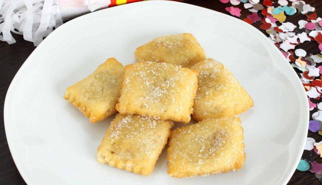 Bugie ripiene di cocco e nutella | Una vera ed unica delizia