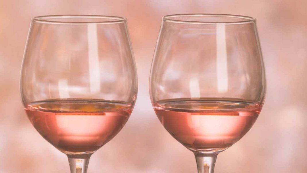 rosolio il liquore di san valentino, ricetta preparazione
