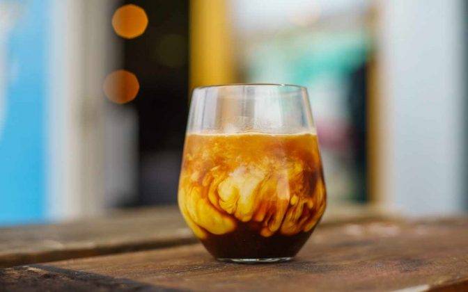 Caffè leccese con il latte di mandorla | Il buongiorno dalla Puglia