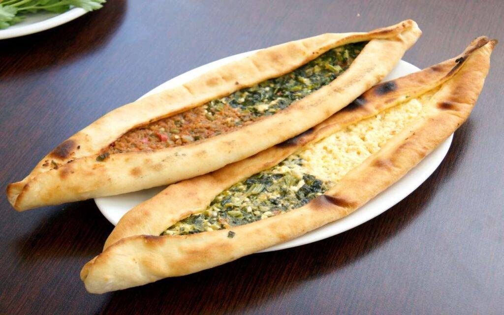 Kiymali pide | Una ricetta turca buona da assaggiare