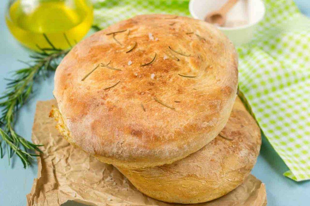 Pane di patate, saporito e buonissimo con qualsiasi cibo