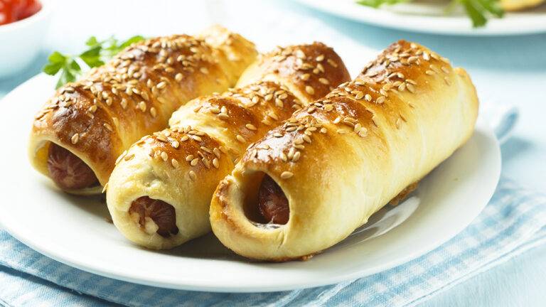 Rollò palermitani, simpatici e sfiziosi fagottini con i wurstel