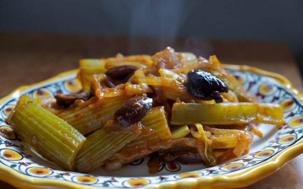 Sedano arrosto | Semplicissimo contorno, facile da preparare