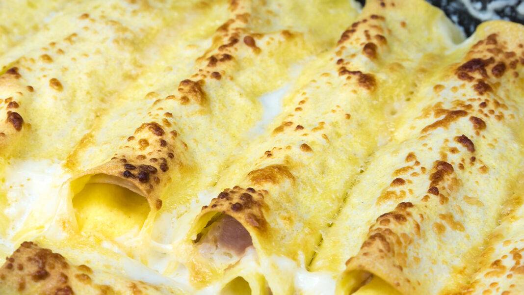Crepes salate ripiene con prosciutto cotto, finger food fantastico