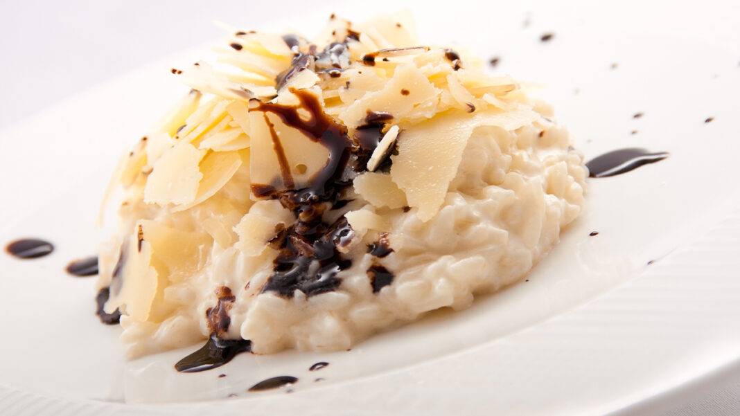 Risotto al taleggio con aceto, cremoso e veloce. Perfetto