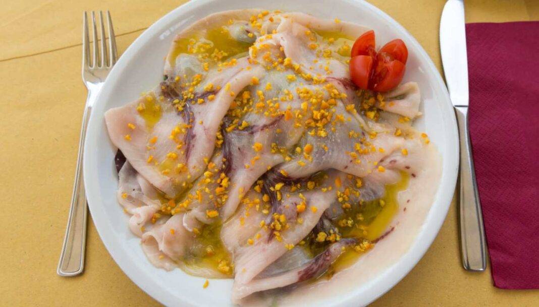 Carpaccio di pesce spada marinato al limone | Raffinato e facile