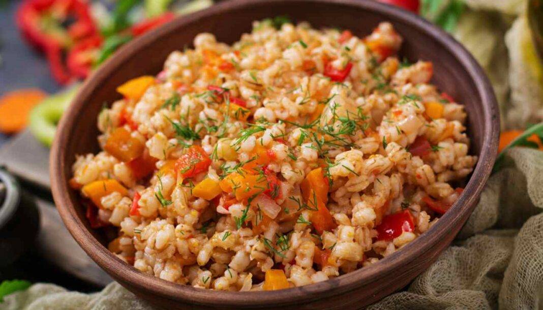 Orzo perlato all’ortolana | Finger food invitante e pronto in pochi minuti