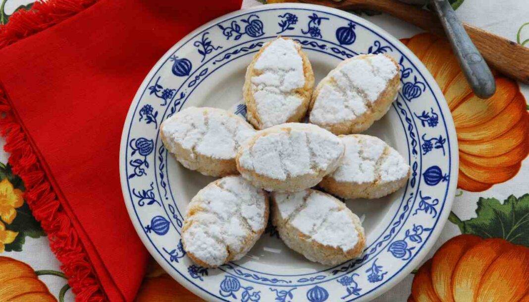 Ricciarelli di Siena ricetta originale | Irresitibili dolcetti di ...