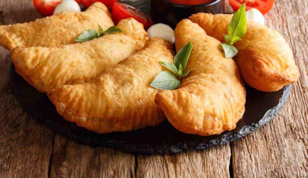 Calzoncini fritti pronti in 10 minuti con pistacchio ricotta e ...