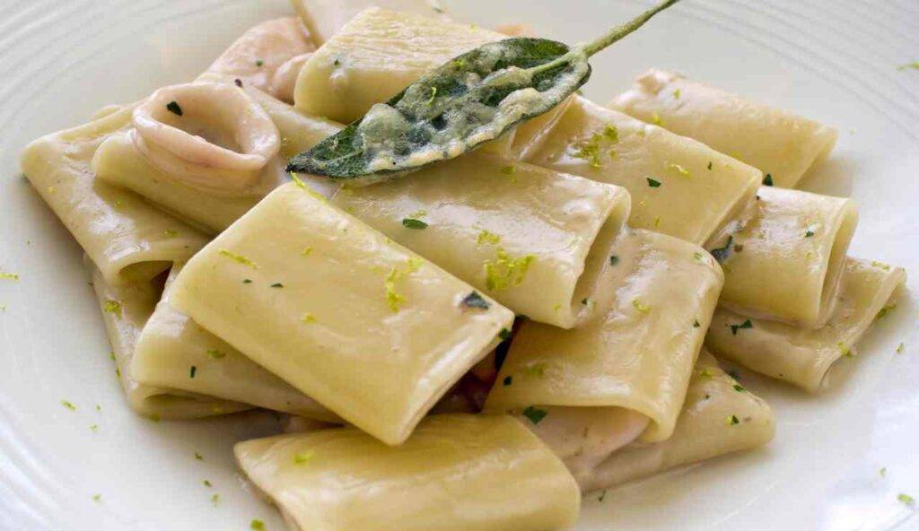 Paccheri sorprendenti | un delizioso connubio da provare