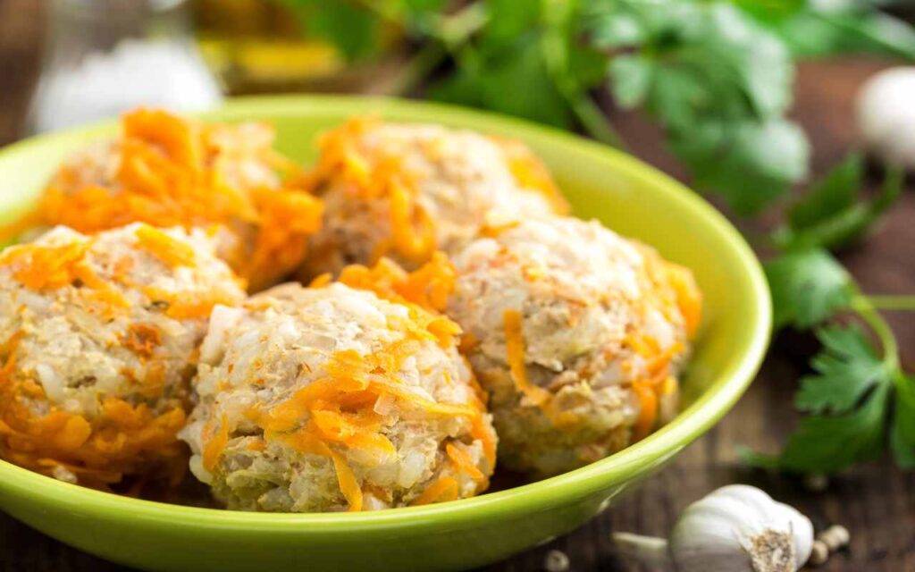 Polpette di riso con verdure | Facili e pronte in 15 minuti