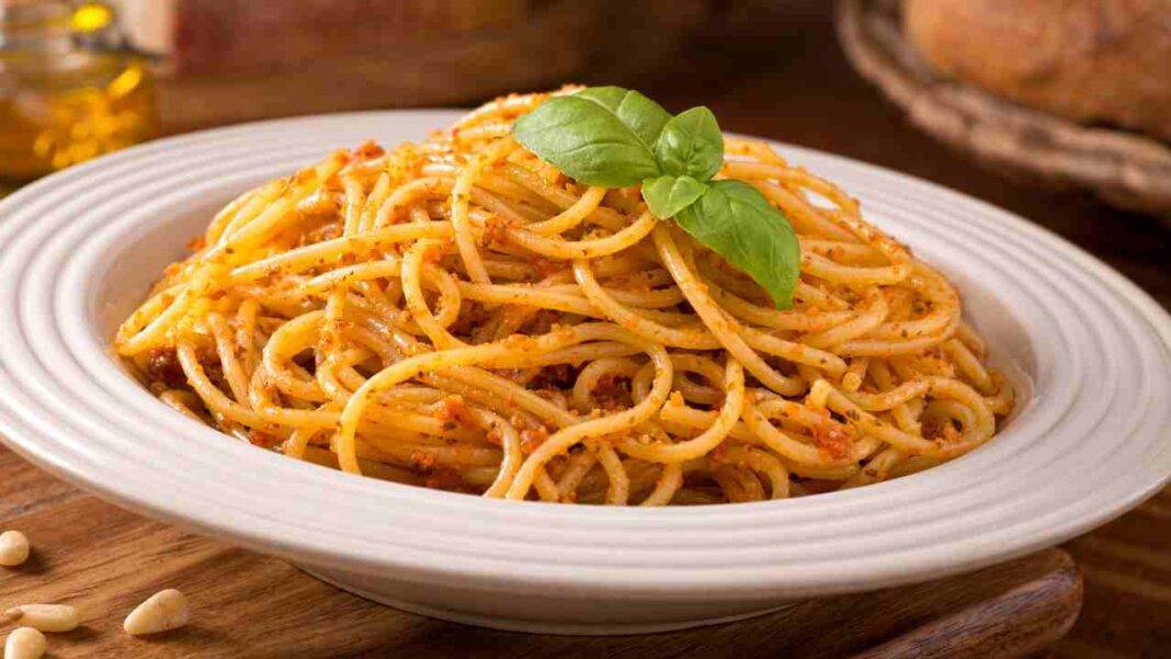 Spaghetti alla siciliana ricetta preparazione ingredienti