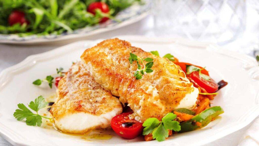 Merluzzo fritto con verdure | Il secondo invitante e facile da preparare