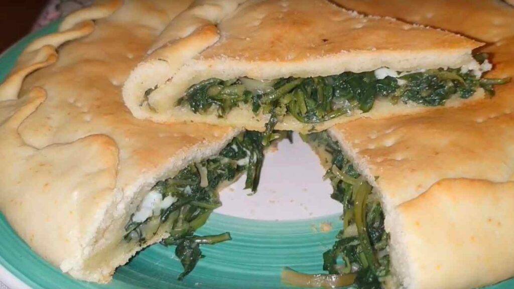 Focaccia ripiena in padella, la ricetta per ravvivare pranzo e cena