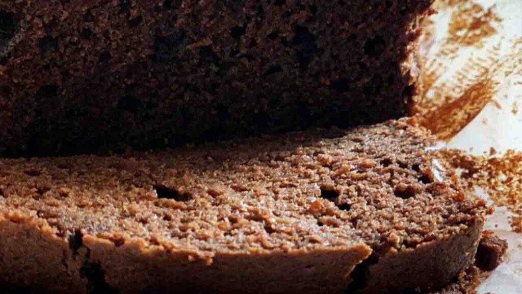 Plum-cake cheto con cioccolato fondente e ricotta, leggero e buono