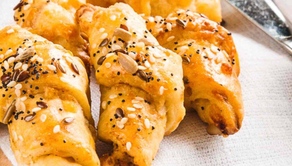 Rustici mignon di pasta sfoglia alle 4 farciture | Aperitivi sciuè ...