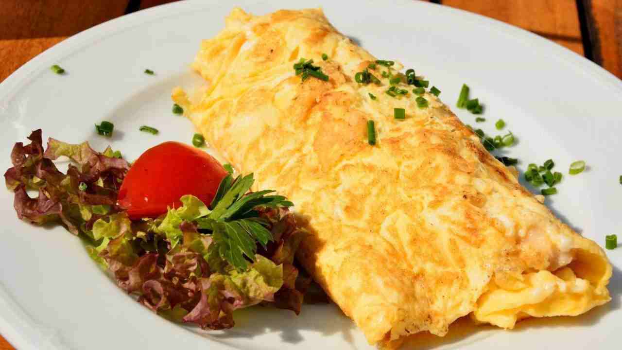 Cuocere una frittata | con questa ricetta preparerai una bontà in 5'
