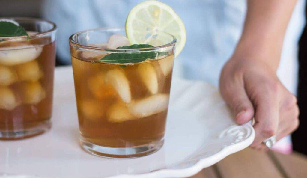 Perché bere tè in estate è importante?? L'incredibile scopetta ...