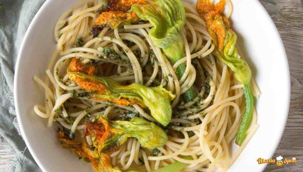 Altro che fiori fritti provate a farci la pasta con questa meraviglia ...