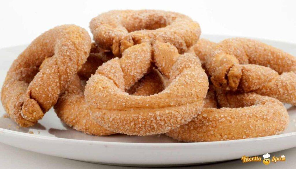 Torcetti croccantissimi al burro la ricetta delle nonne - RicettaSprint.it