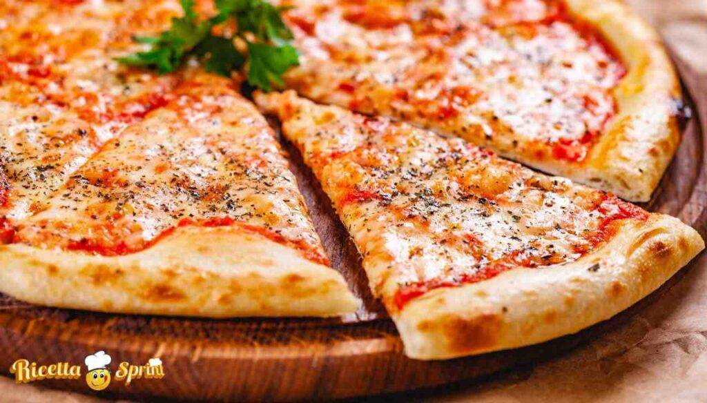 Pizza a cena ecco la ricetta da fare subito, una volta pronta la ...