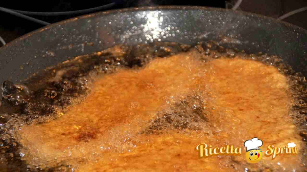 Friggere senza odori, i trucchi per non appesantire l'aria in cucina