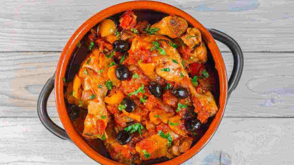 Pollo alla cacciatora con i peperoni, la versione romana di questa ...