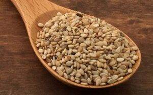 Croccante di semi di sesamo, sfizioso snack dolce alternativa perfetta ...