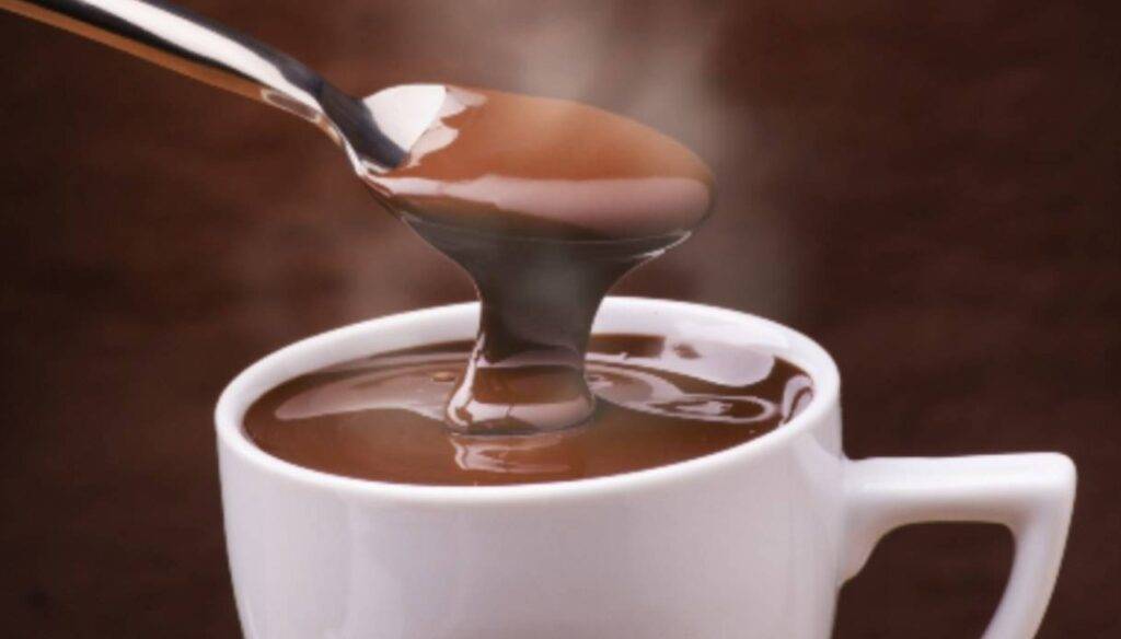 Cioccolata calda al whisky: il momento di relax che non ti aspetti ...