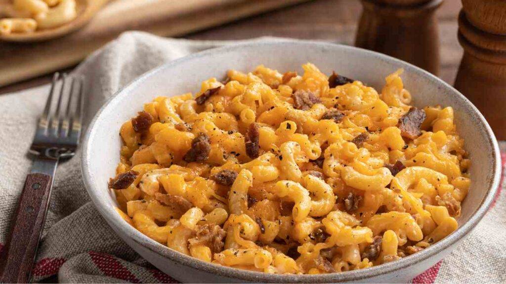 Pasta al cheddar: ti basteranno solo 3 ingredienti e pochi minuti ...