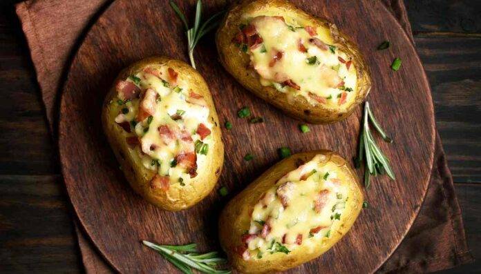 Patate ripiene al forno: pochi spicci e prepari una cena da paura ...