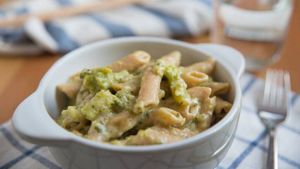 Penne integrali cremose con broccoli: niente di più leggero e gustoso ...