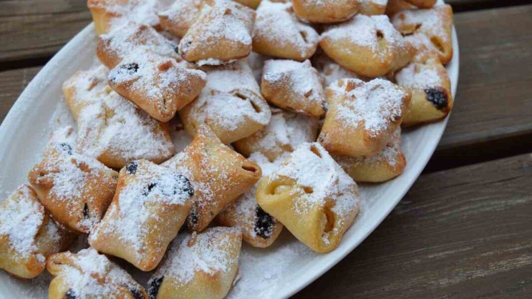 Fazzoletti di frolla con crema e mele, una squisita cenetta la puoi ...
