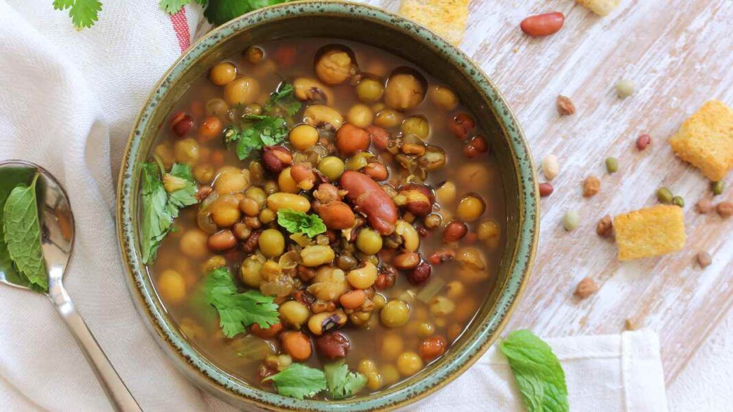 Minestra tutti legumi, la ricetta sana per un piatto unico ricco di ...