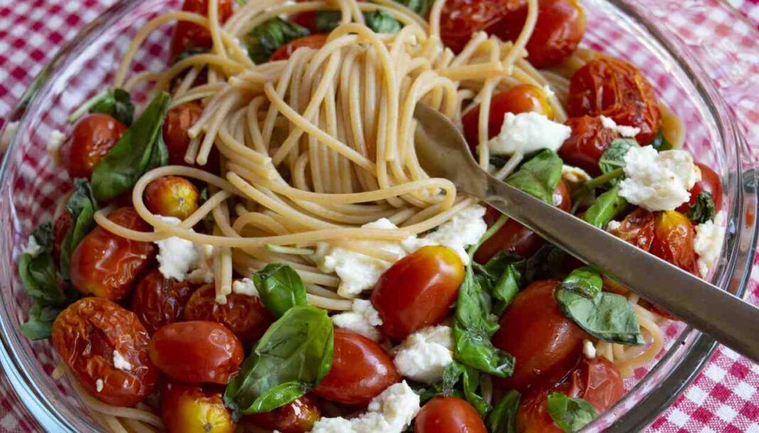 Pasta alla checca: la vera ricetta romana delle migliori trattorie ...