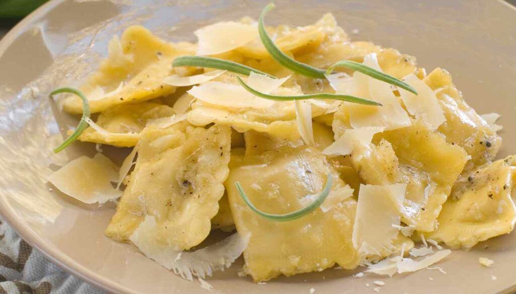Ravioli di Pasqua, provali con il ripieno ai carciofi: farai un ...
