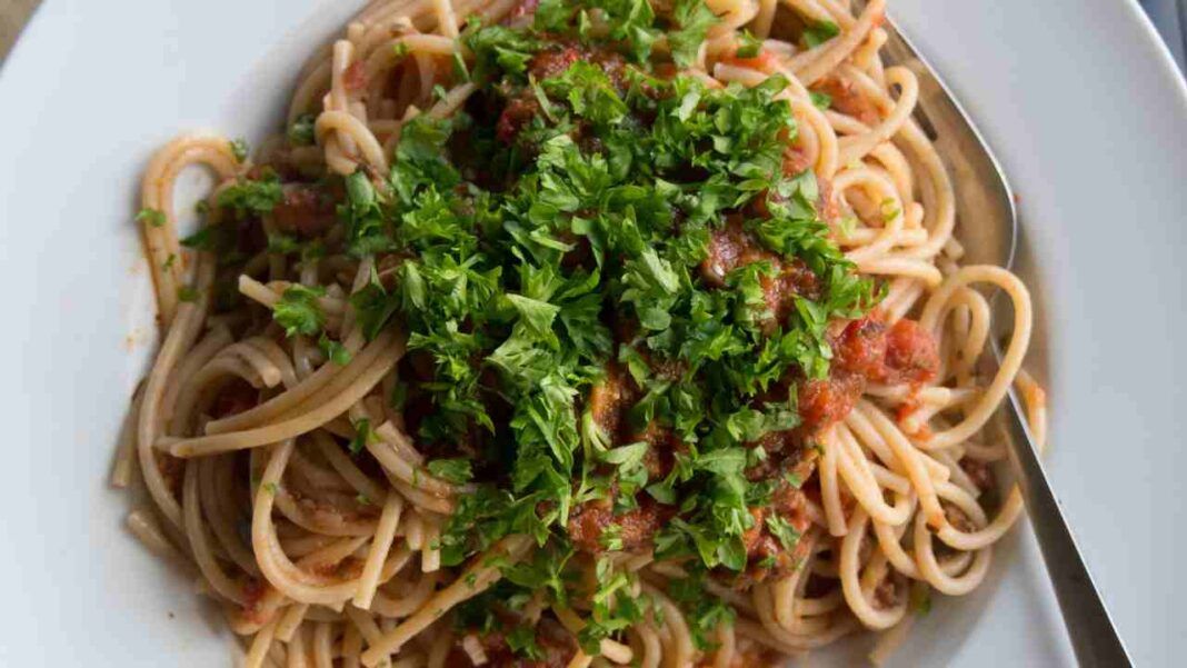 Spaghetti gamberi e pomodorini: lasciati conquistare da questo piatto ...