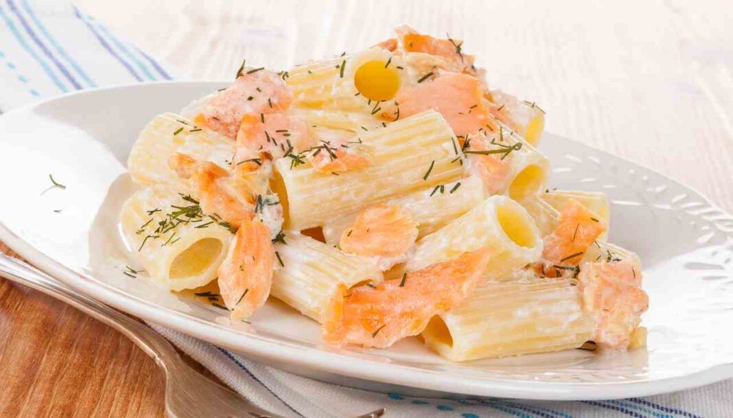 Pasta al salmone | cremosa e saporita | buona come quella dei ...