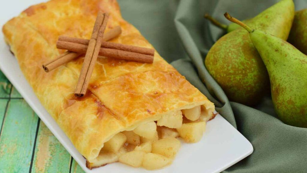 Strudel di pere e cannella: un delizioso dessert da accompagnare con ...