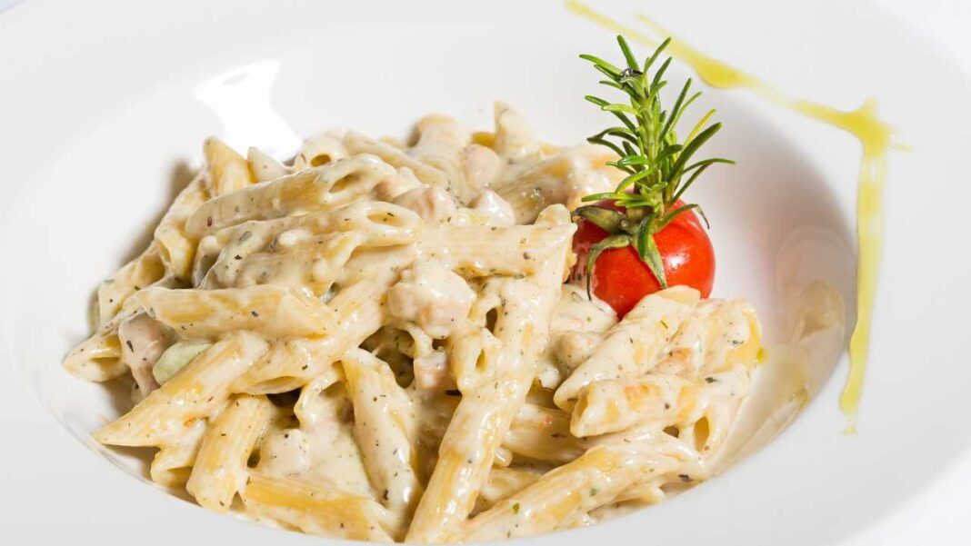 La pasta della zitella, cremosa da morire, mi raccomando alle uova ...