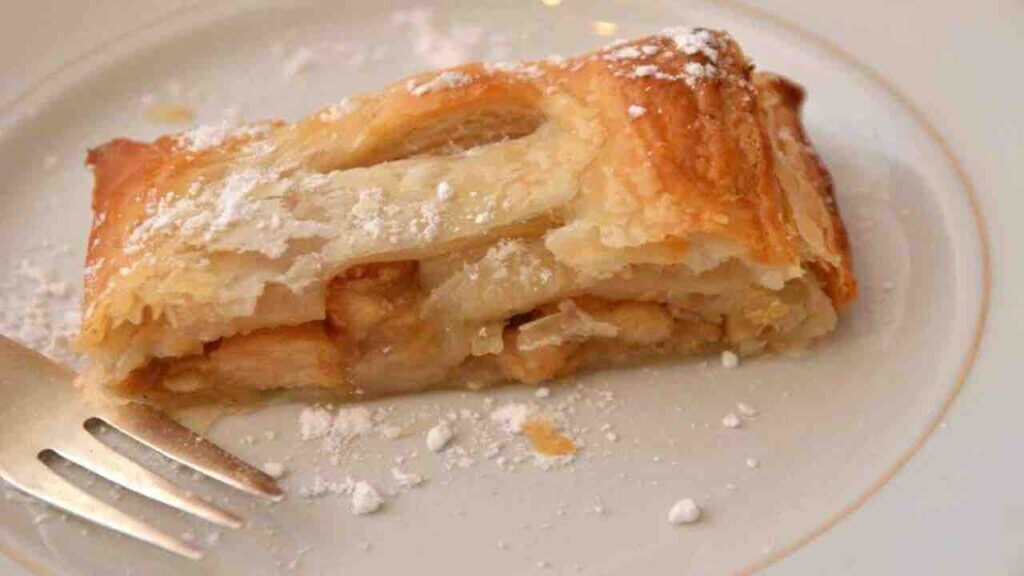 Lo strudel del Tirolo fatto in casa, la ricetta pronta in 5 minuti, ti ...