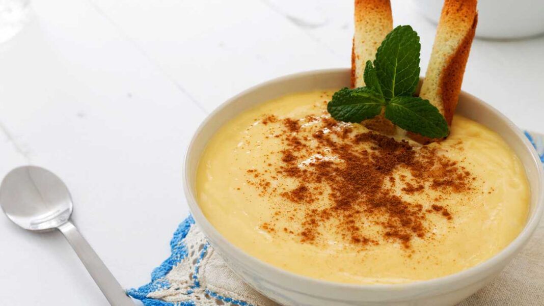 Crema dipolmatica, la classica farcia per torte a pasta sfoglia, io la ...