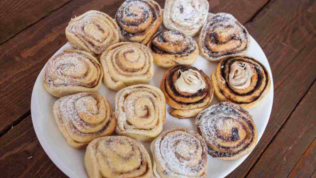 Con tre fette di pandoro prepara questo dessert per la colazione, basta ...