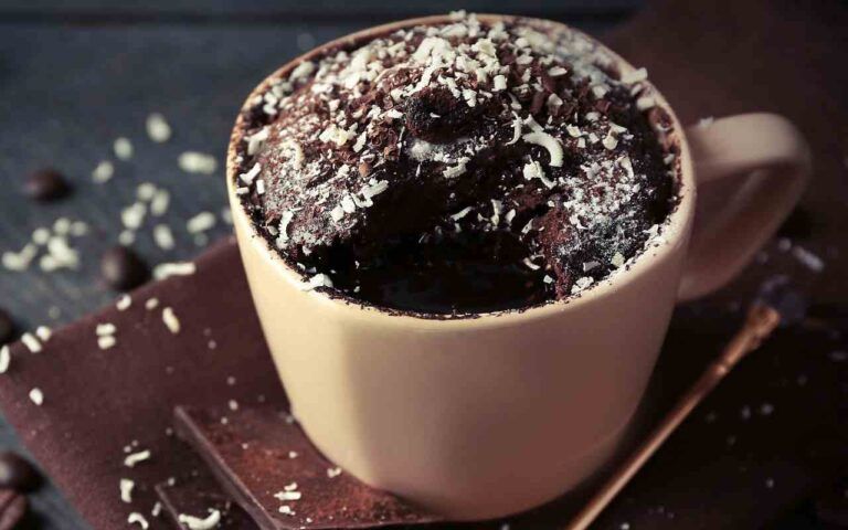 Preparo in 5 minuti le migliori mug cake ipocaloriche al cioccolato, il ...